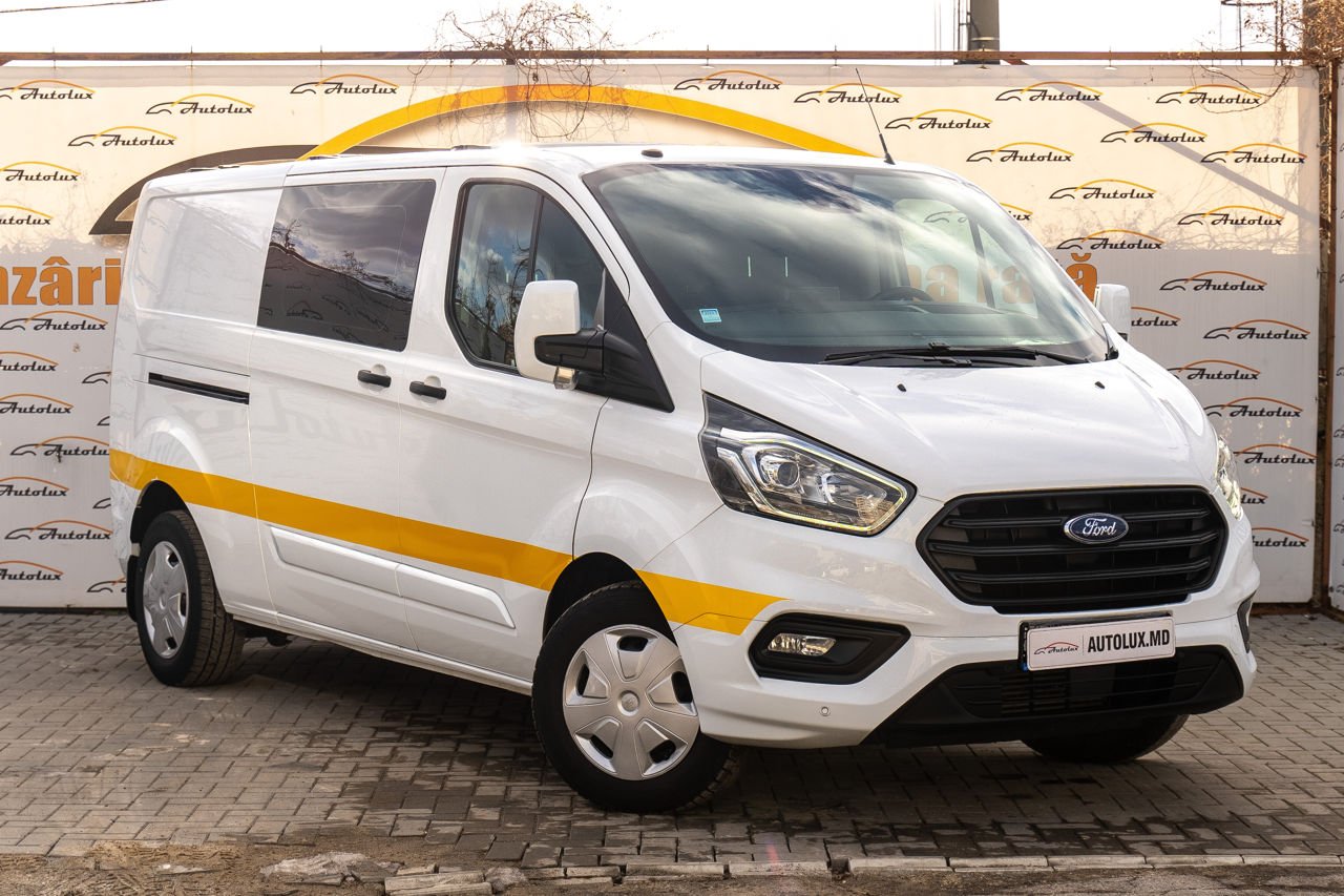 Ford Transit Custom, 2019 an - Microbuze Ford pe Autolux.md